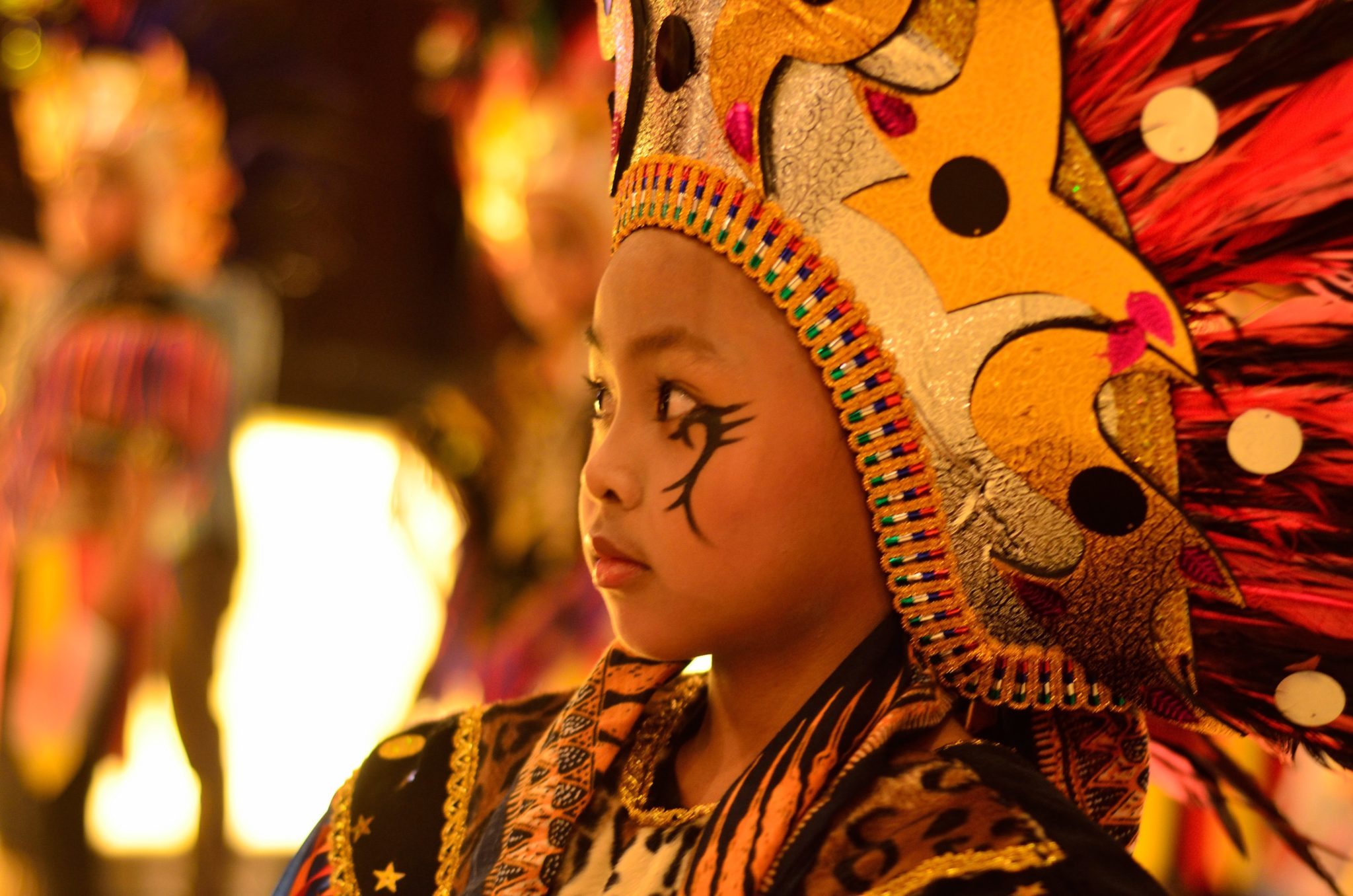 Traditional Indonesian dance shows and cultural performances