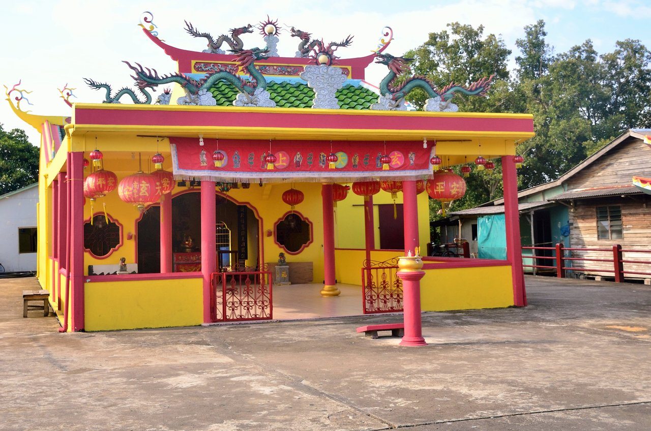 A visit to a Chinese village in Senggarang Bintan