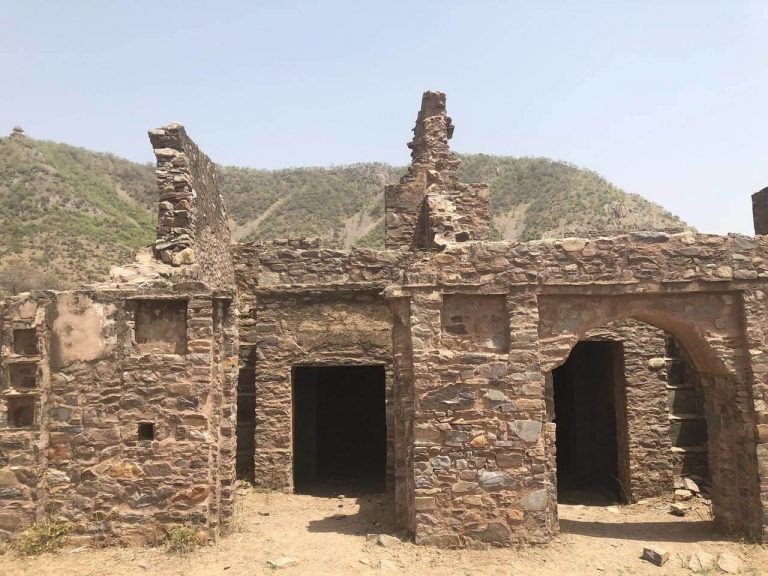 Bhangarh Fort Rajasthan - One of the most haunted ghost towns in India.