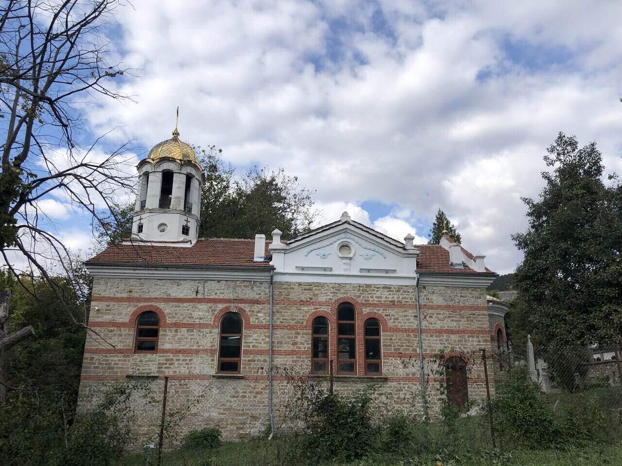 Veliko Tarnovo Bulgaria and Tsarevets Fortress - a glimpse of Medieval Era