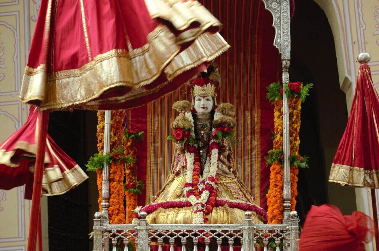 Teej Festival Rajasthan - A spectacular parade of Teej Festival Jaipur