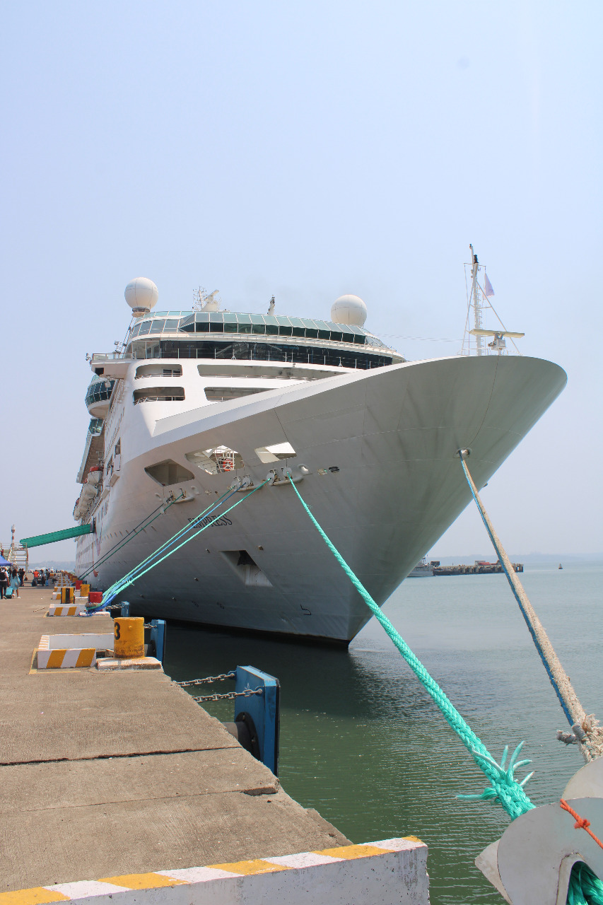 Aboard the Cordelia cruise ship- Best cruises for family travel